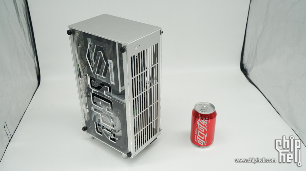 Vertical cases? Is there anything else like the Velka 5? : r/sffpc