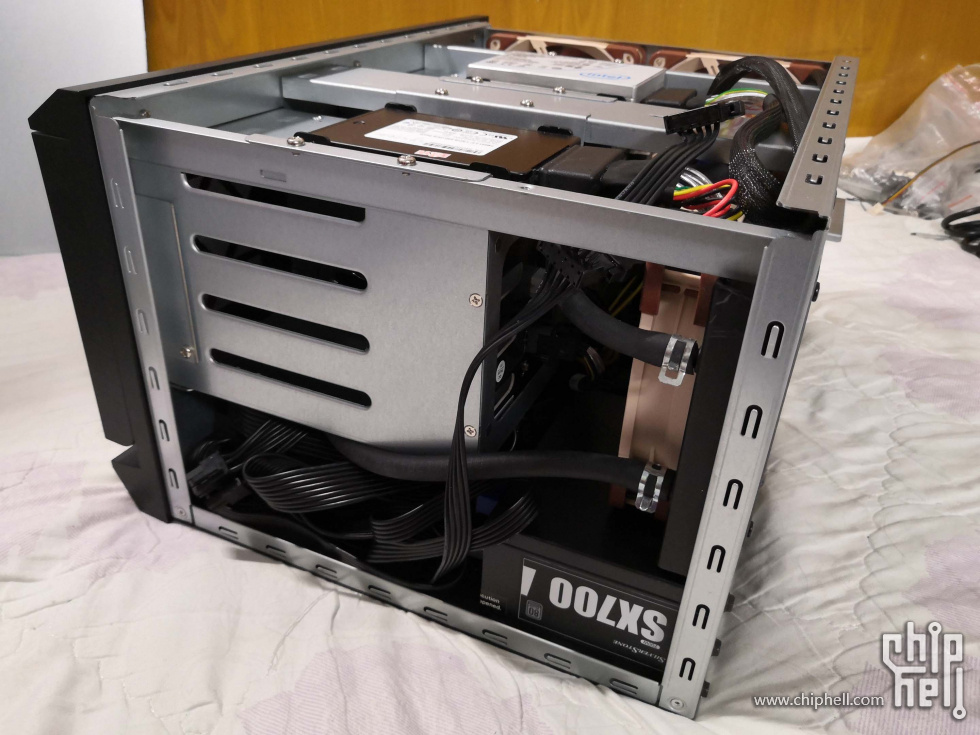 8盘热插拔mATX工作站机箱---银欣SilverStone CS381装机 - 电脑硬件 - Chiphell - 分享与交流用户体验