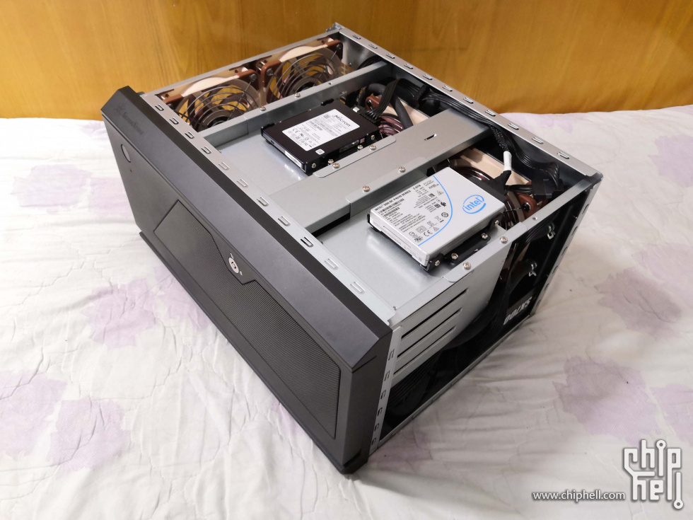 8盘热插拔mATX工作站机箱---银欣SilverStone CS381装机 - 电脑硬件 - Chiphell - 分享与交流用户体验