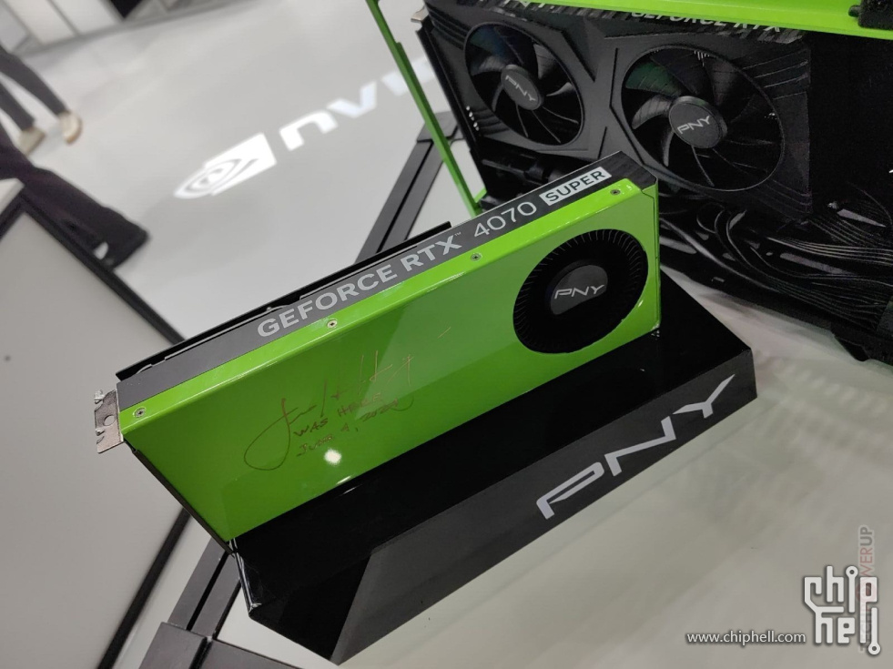 错失最佳散热设计——评华硕SFF Ready三张新卡 - 电脑讨论(新) - Chiphell - 分享与交流用户体验