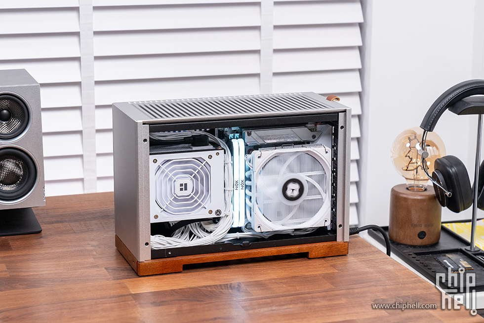 11L快乐机，乔思伯T9 + B850I 吹雪 + 索泰 RTX 5070Ti装机展示 - 原创分享(新) - Chiphell - 分享与交流用户体验